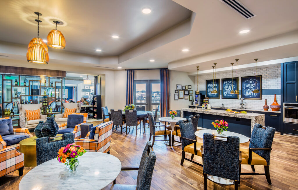 Nursing Home Services St. Louis MO - Promenade Senior Living